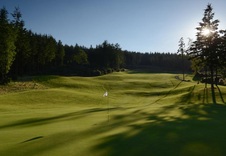 Macreddin Golf Club: 2 or 4 Green Fees