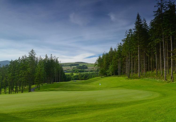 Macreddin Golf Club: 2 or 4 Green Fees