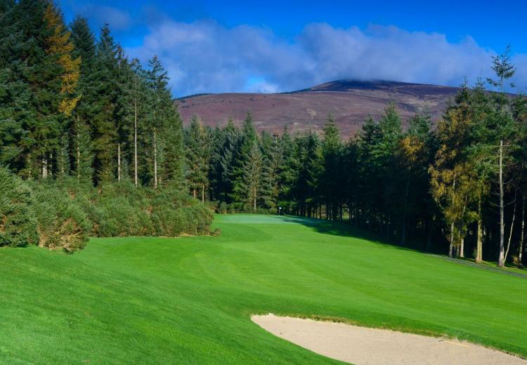 Macreddin Golf Club: 2 or 4 Green Fees
