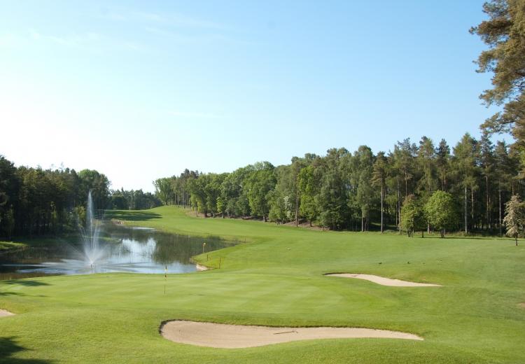 Portumna Golf Club: 2 Green Fees + A Buggy