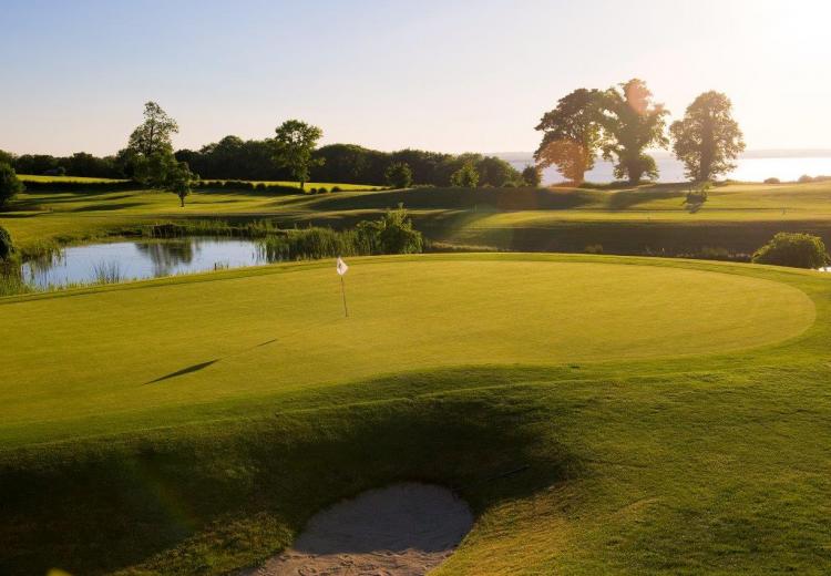 Glasson Lakehouse: 1 Night B&B + Golf for 2 people