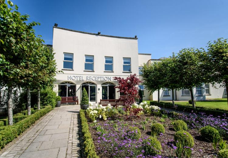 Tulfarris Hotel & Golf Resort: 2 Nights B&B, Round of Golf, 3 Course ...