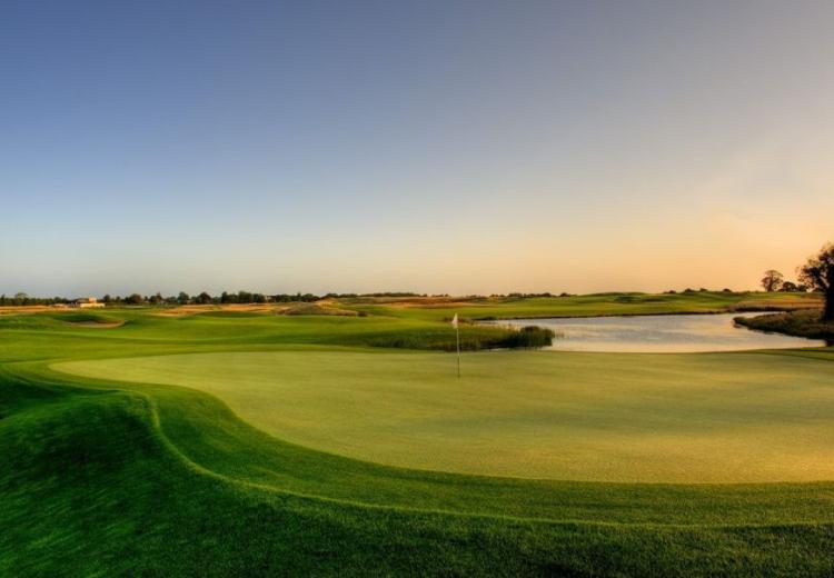 Moyvalley Hotel & Golf Resort: 2 Green Fees + Buggy